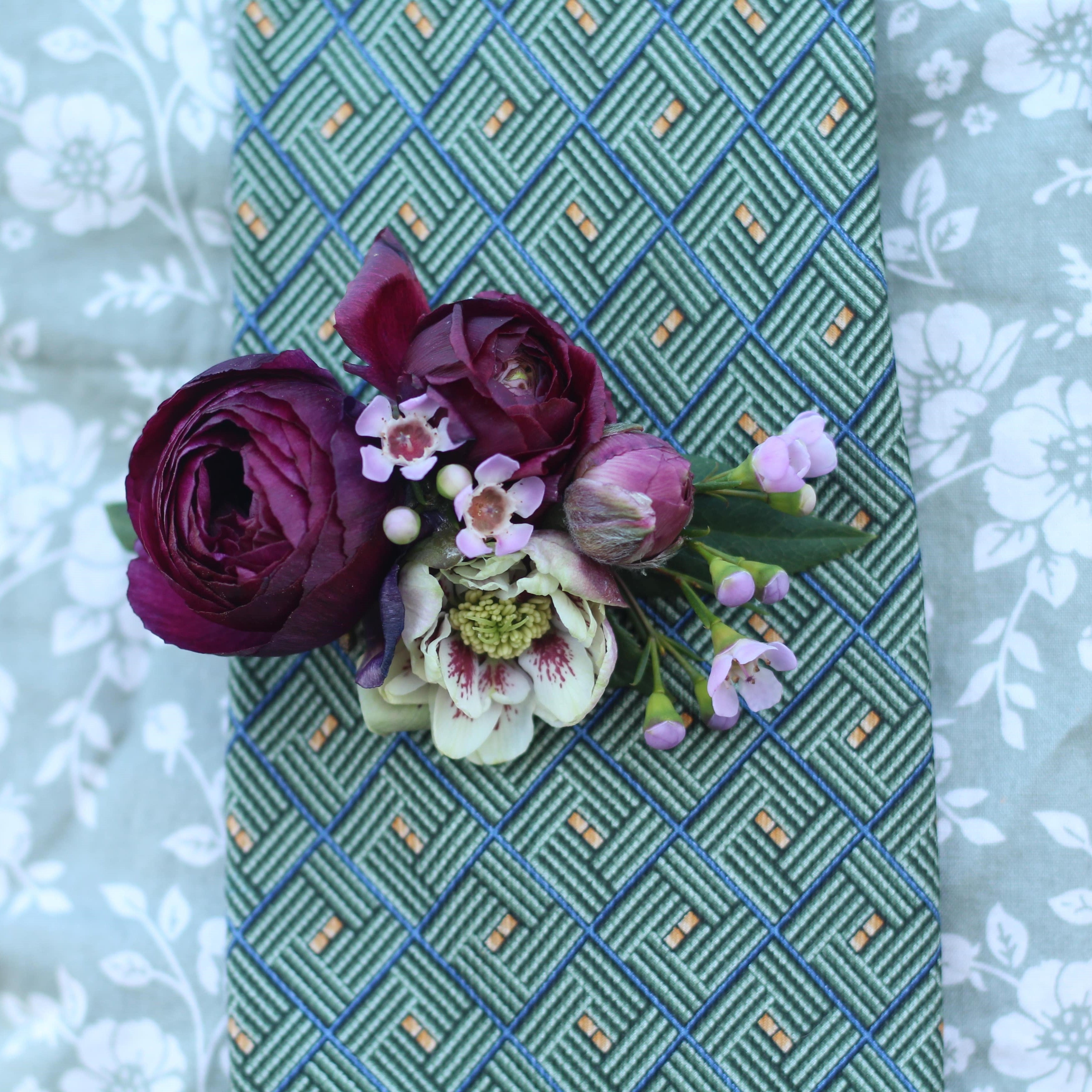 Floral Tie Clip – Harmony Harvest Farm